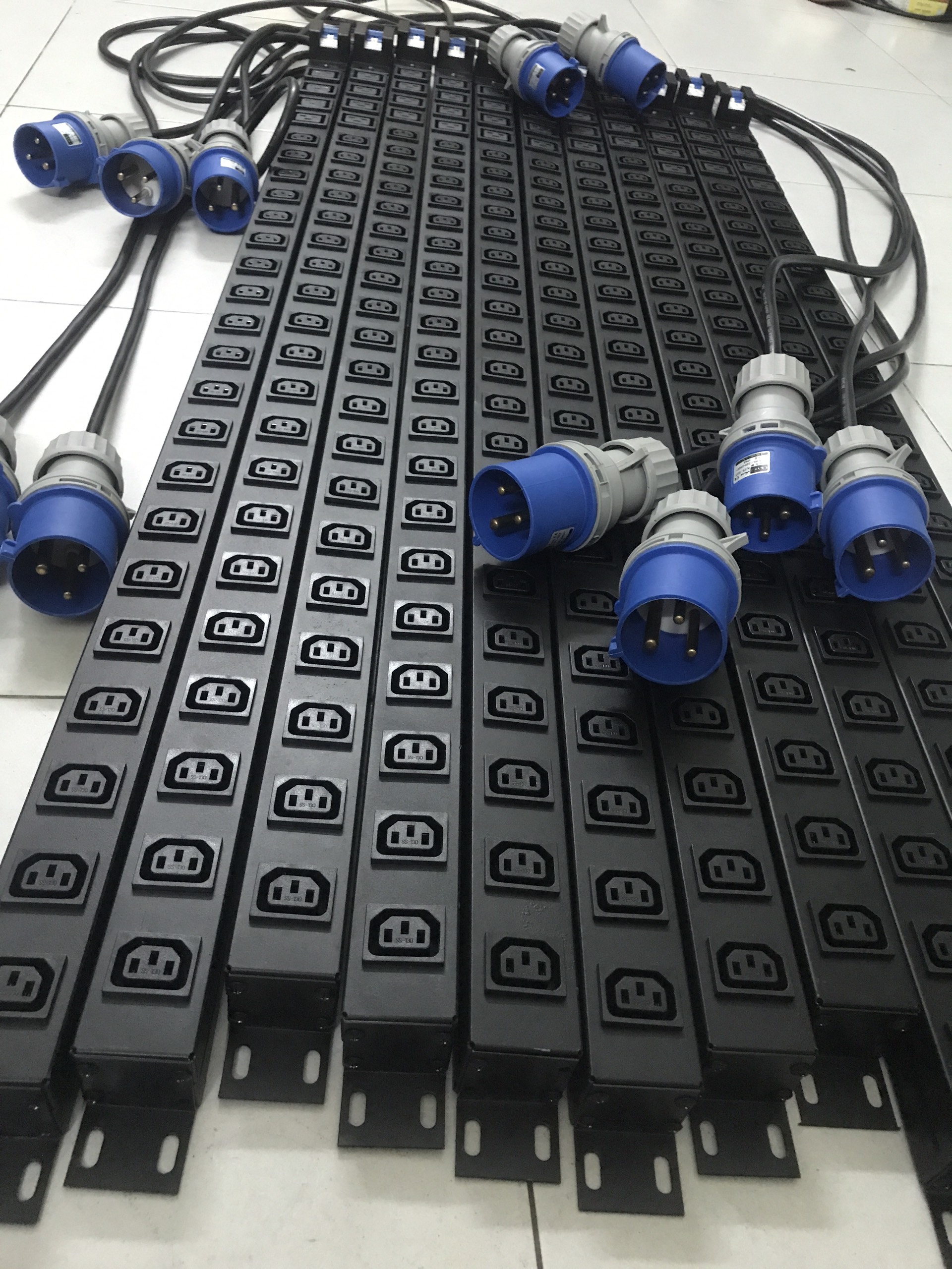 Tìm Hiểu Về Các Loại Thanh Nguồn Rack PDU - Hãy Đảm Bảo An Toàn Cho Môi ...
